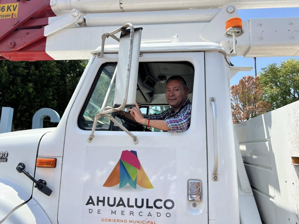 Ahualulco De Mercado, Fortalece Sus Servicios Públicos Con Nueva Grúa ...